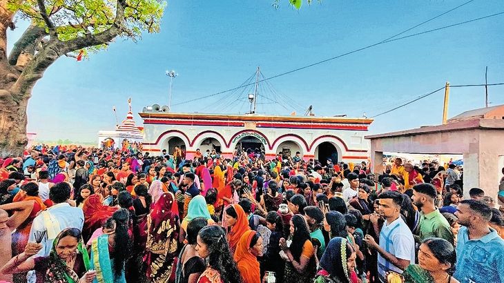 A huge crowd of devotees gathered at Dhamna Kali temple, a centre of ...