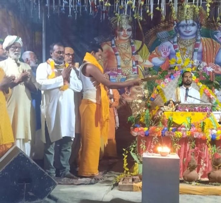 Shri Ram Katha teaches people to live a dignified life: Tyagi | श्रीराम ...