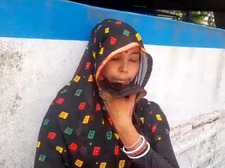 The father forcefully took away 4 children from their mother's home | 4 ...