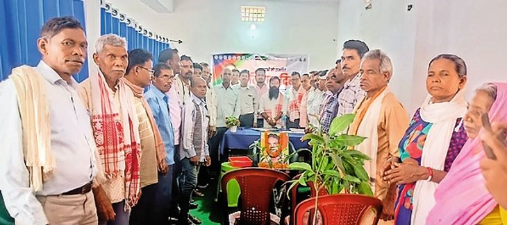 AJSU Party celebrated its 38th foundation day and honoured Jharkhand ...