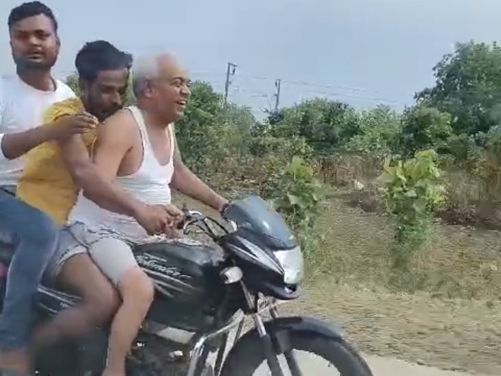CMHO's video went viral | CMHO का VIDEO हुआ वायरल: हाफ पैंट और बनियान में बाइक चलाते दिखे, संभली ...