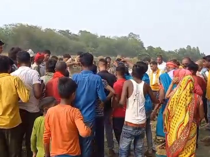 A boy drowned in Gomti river while taking a selfie in Barabanki | बाराबंकी में सेल्फी लेते समय ...