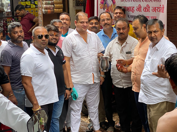 Organised a feast on Bhamashah's birth anniversary in Lucknow | लखनऊ ...