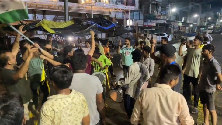 Youth celebrated the victory of Team India | टीम इंडिया की जीत पर ...