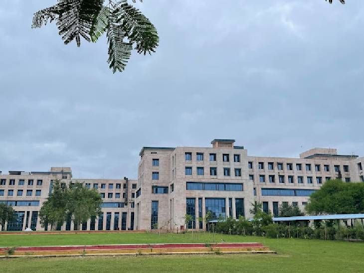 70 beds will be added in CCU, one MRI will also be installed, cathlab ...