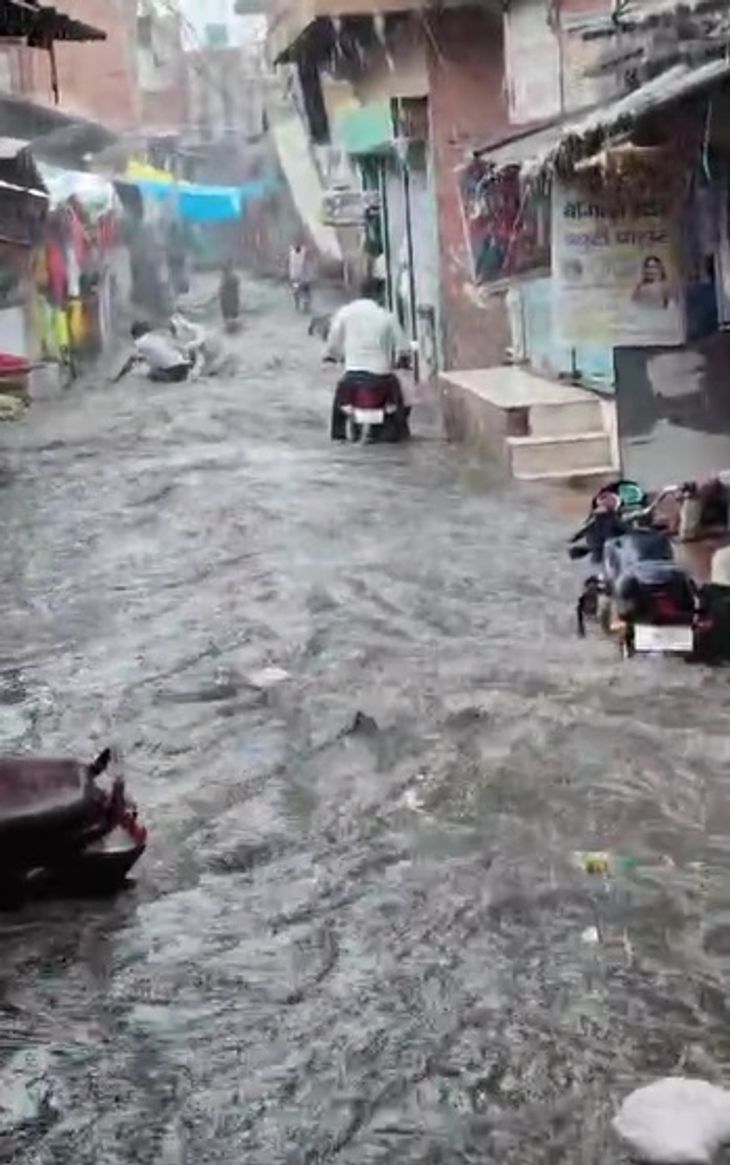 Roads turned into rivers after one and a half hour of rain in Bari ...