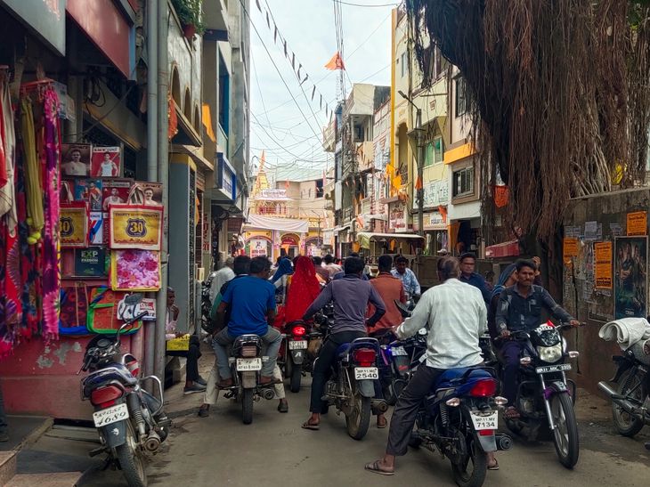 People are facing problems with Google Map navigation in Badnawar ...