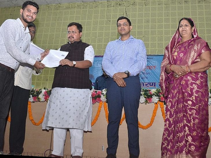 Nitin Navin handed over appointment letters to 244 newly appointed ...
