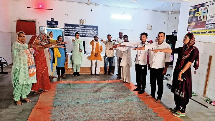 Yoga practice was conducted at Sankhu Fort CHC | सांखू फोर्ट सीएचसी में ...