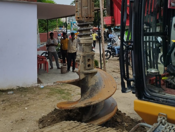 Overbridge construction work started at Bharwara railway crossing in ...