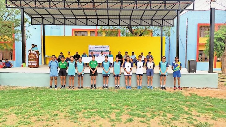 Kendriya Vidyalaya Alwar became champion in girls Kho-Kho competition ...