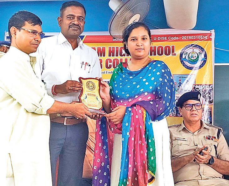 Arijit Sarkar of Pratik Sangharsh Foundation received Manav Seva Samman ...