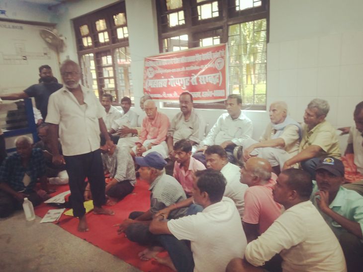 A 5-member committee was formed to solve the problems of hostel workers ...