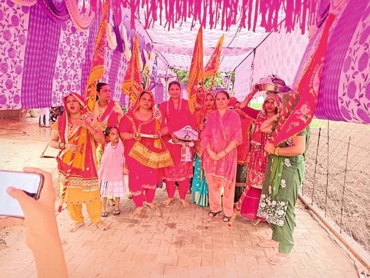Listening to Bhagwat Puran brings freedom from all troubles: Joshi