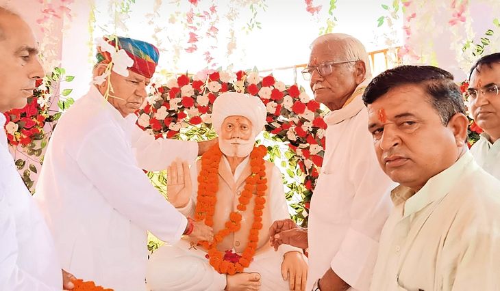 Rajaldesar; The statue of cow devotee Bhambhu was unveiled | राजलदेसर ...