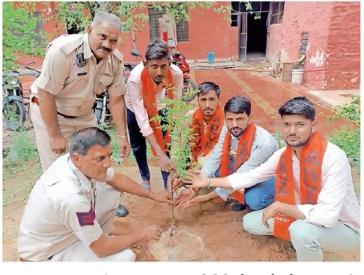 Plantation and seminar organized on the 76th foundation day of ABVP ...