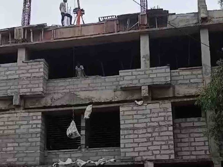 The hospital is being built at a cost of 9 crores
