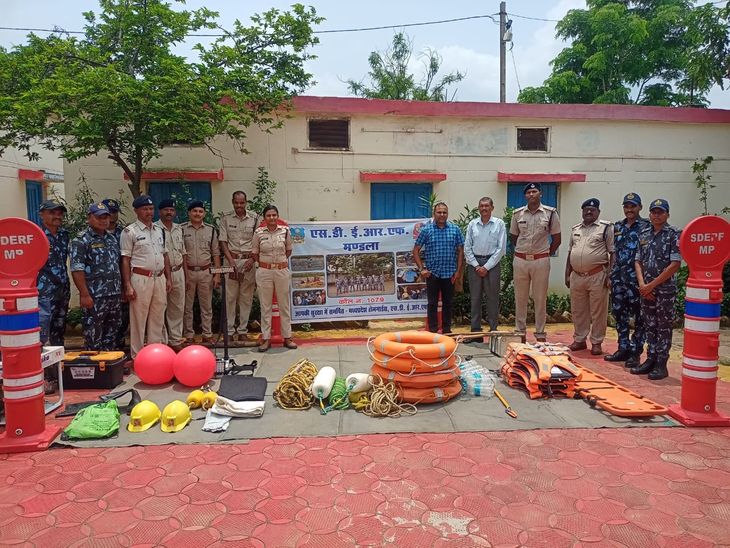 Disaster management training program held in Mandla | मंडला में हुआ ...