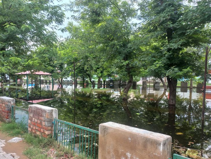 Narnaul HUDA Sector 1 accident- 9 year old boy drowned in rain water ...