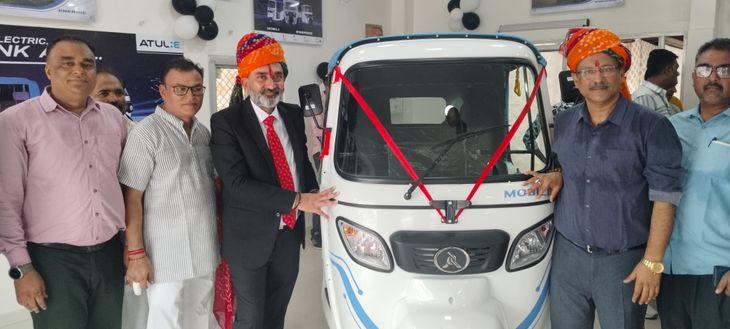 Electric three wheeler launched at Atul Auto Ltd. | अतुल ऑटो लि. पर ...