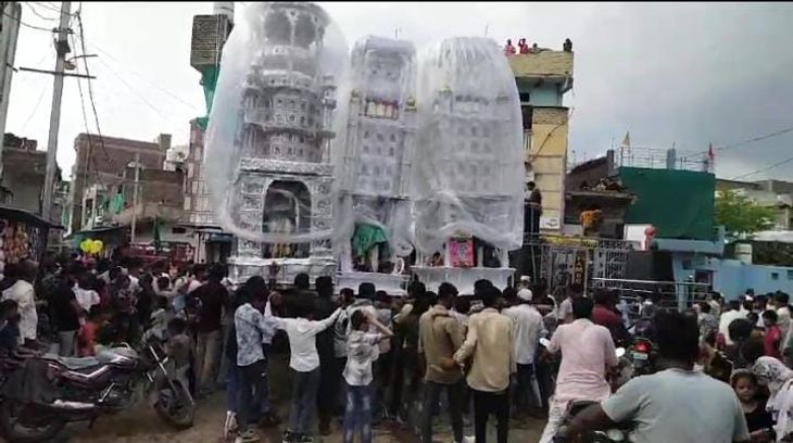 Procession taken out in memory of Hazrat Imam Hussain, stunts performed ...