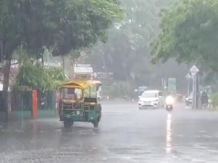 It suddenly rained in Meerut | मेरठ में 10 मिनट में मूसलाधार बारिश ...
