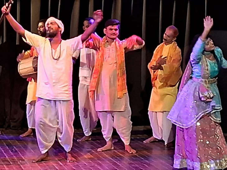 Attack on evil practices was seen in the staging of the play Kabira ...