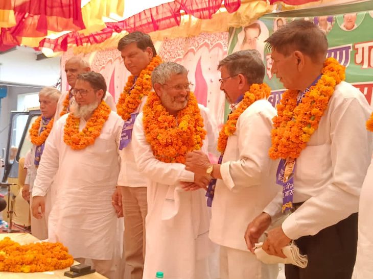 INLD-BSP leaders welcomed in Nuh | नूंह में इनेलो-बसपा नेताओं का स्वागत ...