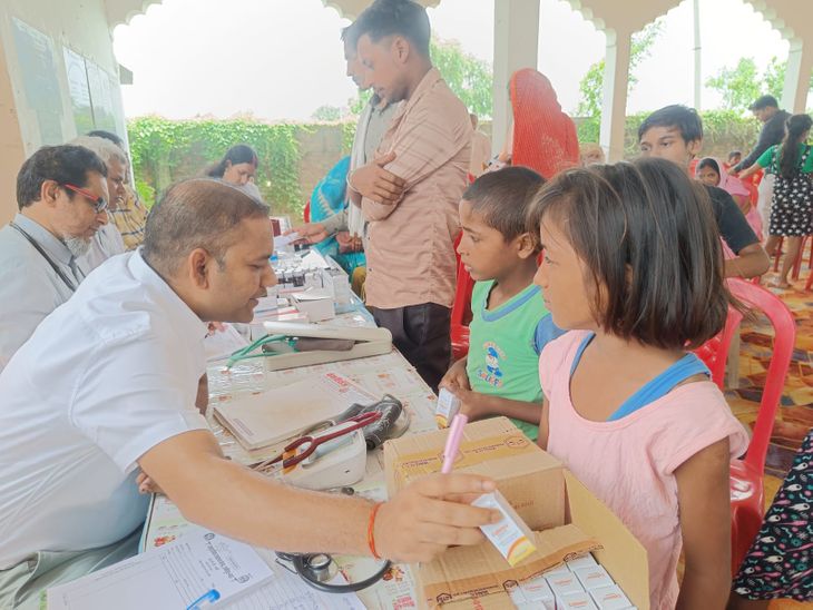 Guru Purnima was celebrated at Saint Baba Sarju Das Ashram | संत बाबा सरजू दास आश्रम में मनाया ...