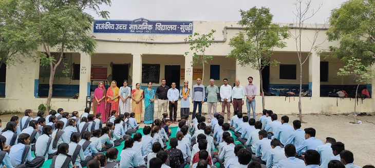 Bhatewar: Reshma increased the prestige of Gupdi school by passing NMMS ...