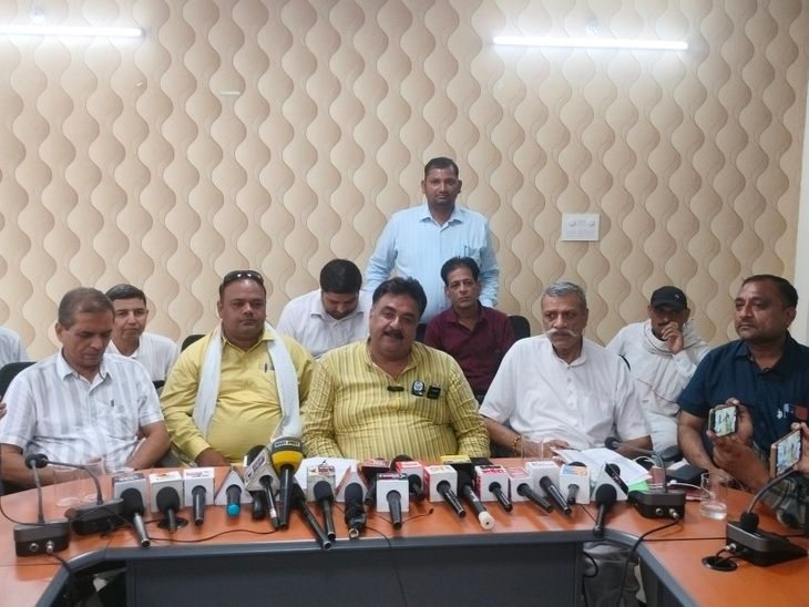 Jind BJP MLA Dr. Krishna Middha versus Congress MP Deepender Hooda ...