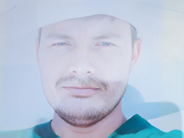 ARARIA NEWS, BIHAR NEWS, ACCIDENT NEWS, A labourer installing lights on ...