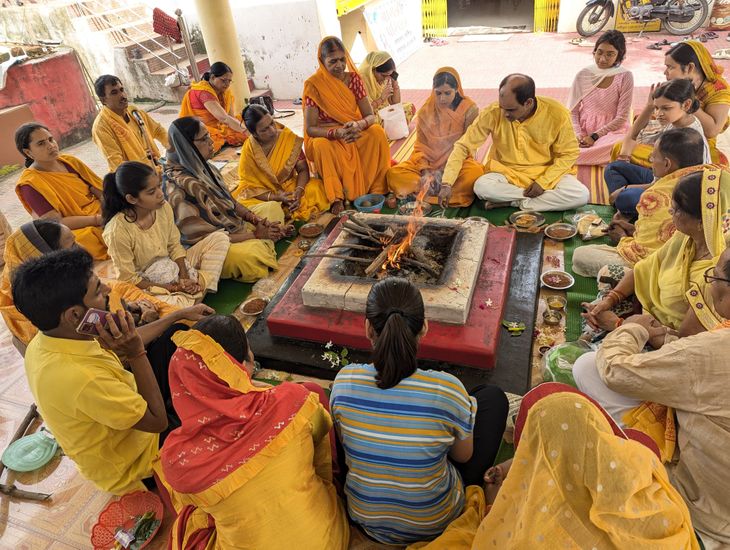 Gayatri Parivar celebrated Guru Purnima, devotees participated in the ...