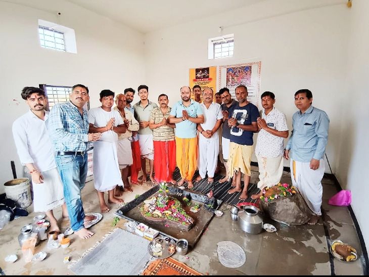 Shiva temples decorated on the first Monday of Sawan in Bijolia ...