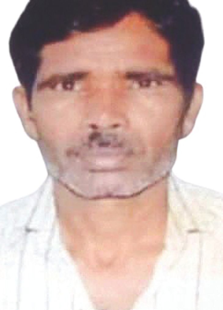 The body was kept in the postmortem house for 1 hour, the family said ...