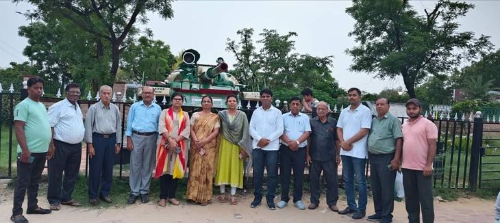 Tributes paid to the martyrs on the eve of Kargil Vijay Diwas