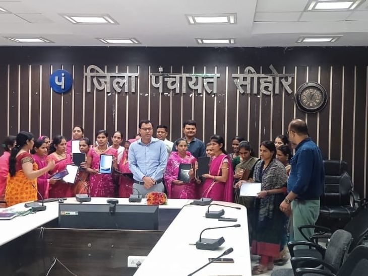 Digital work now for rural women, Locos transaction pilot work as ...