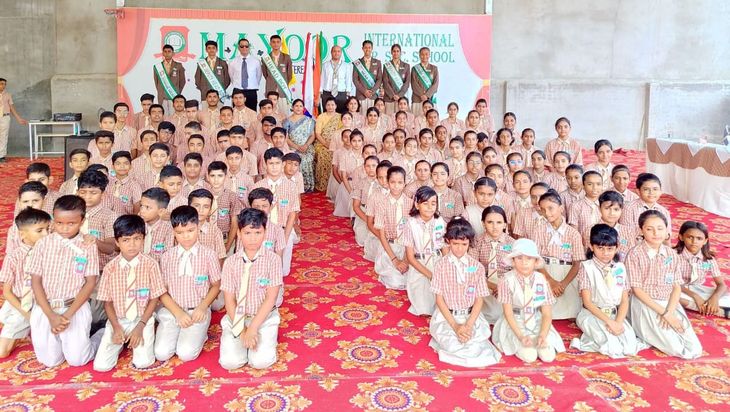 Mayur International School: Suhani became Head Girl and Tarun became ...