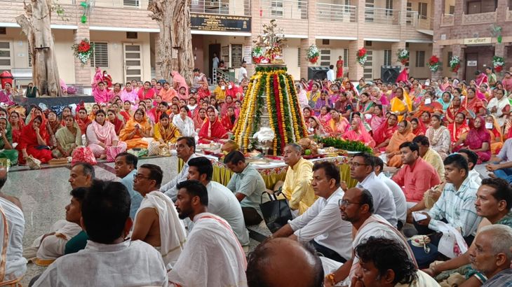 Siddhi Tapa of 400 Sadhaks started in the presence of saints, also got ...