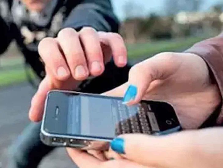 Haryana Miscreants snatched girl mobile phone | Ambala News | अंबाला ...