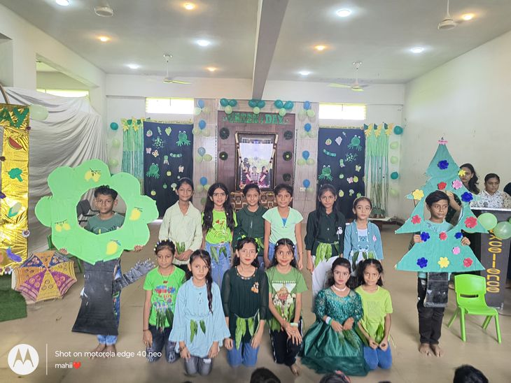 Green Day celebrated by planting trees in Excellence School | एक्सीलेंस ...