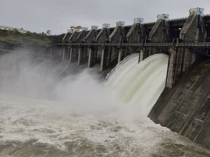 2 gates of Kundaliya dam opened | कुंडालिया बांध के 2 गेट खोले: निचले ...