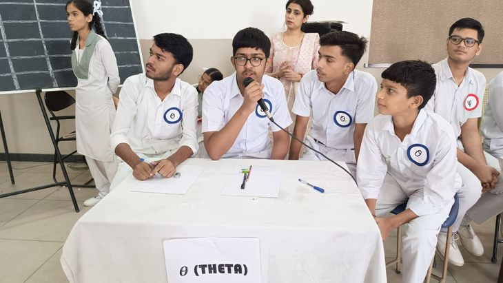 Students from LKG to 12th class participated in the math quiz | गणित ...