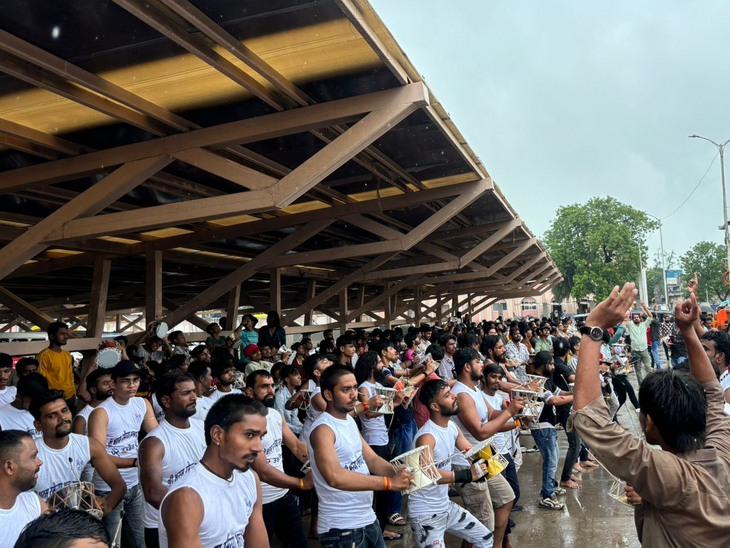 A world record for playing Damru will be created on Shakti Path | शक्ति ...