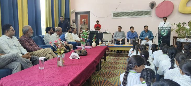 Organized a program on environment day | पर्यावरण दिवस को लेकर कराया ...