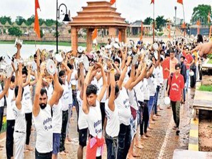 A world record will be created by playing Damru on the tune of Bhasma ...