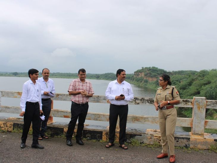 Lekhpal posted in the villages of Auraiya | औरैया के गांवों में तैनात ...