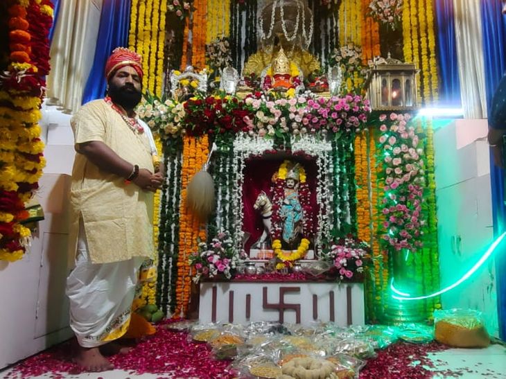 One and a half lakh devotees visited Bhilat Dev | डेढ़ लाख श्रद्धालुओं ...