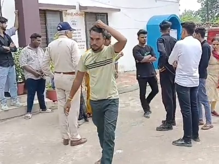 School students fight in filmy style