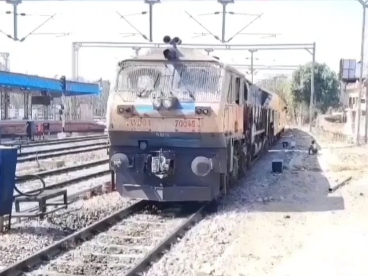 Rewari railway route 16 trains canceled | रेवाड़ी रेल मार्ग पर 16 ट्रेन कैंसिल: किया जा रहा नॉन ...